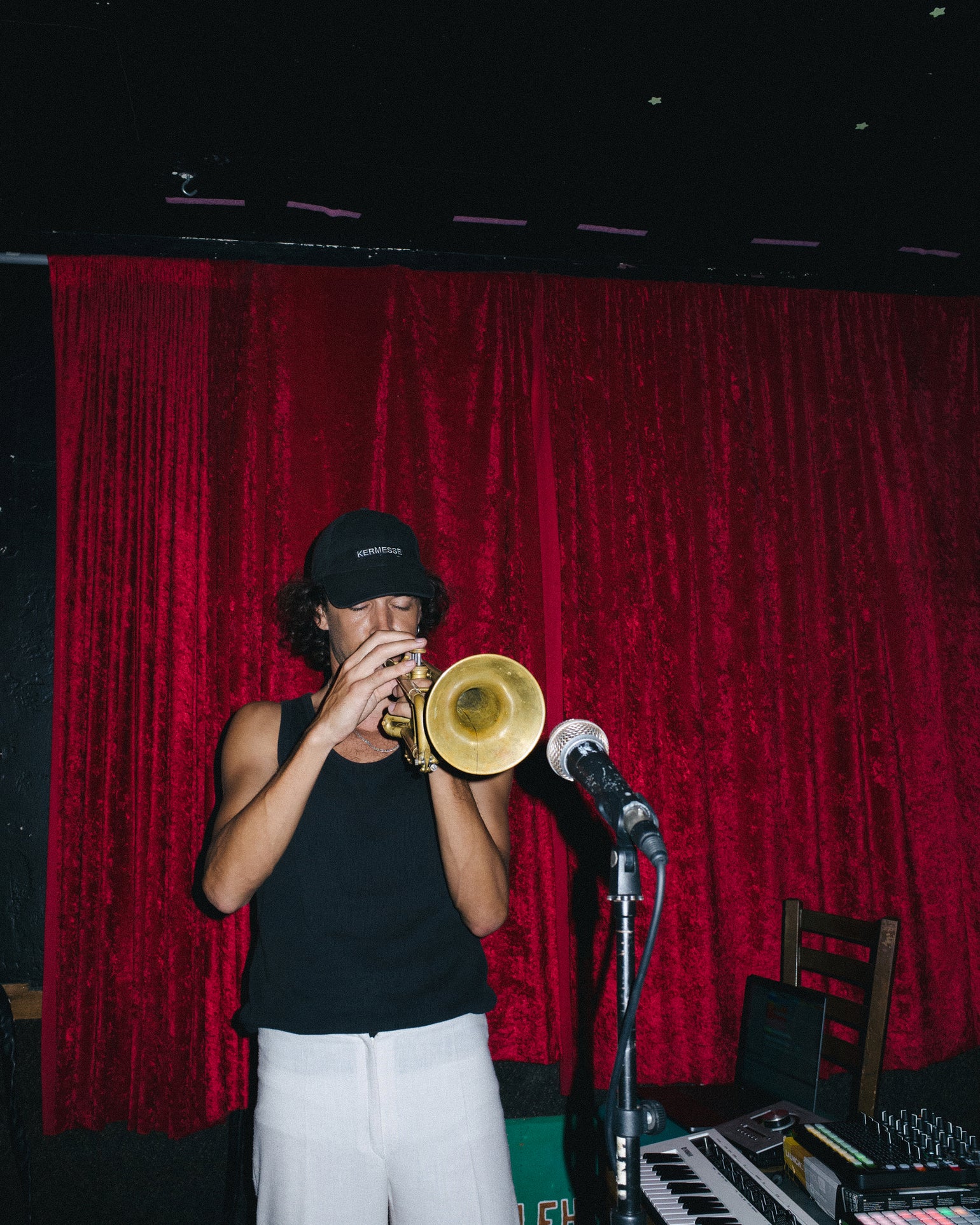 Knuckleheads Sports Bar